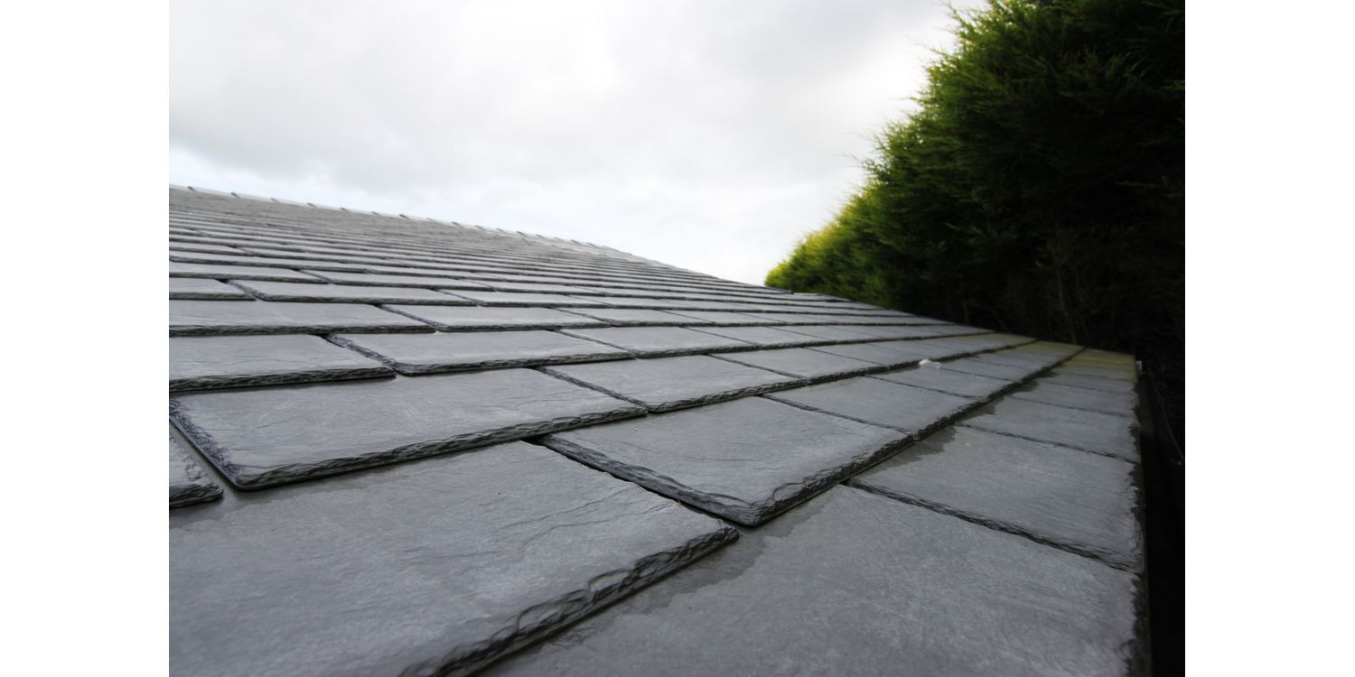 TapcoSlate Classic UPVC Dry Verge For Roof Slates - 2m (Black) only £16.98