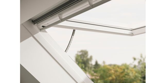 VELUX GPU MK08 006621U White Maintenance-Free Top Hung INTEGRA Electric ...