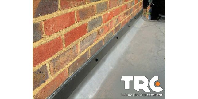 TRC Pre-Drilled Flat Roof Edge Trim - 2.5m (Includes clips and fixings ...