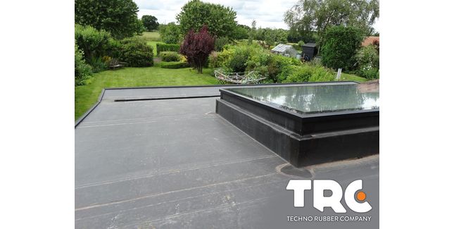 TRC EPDM Flat Roof Internal Edge Corner Trim - 50mm x 50mm x 110mm ...